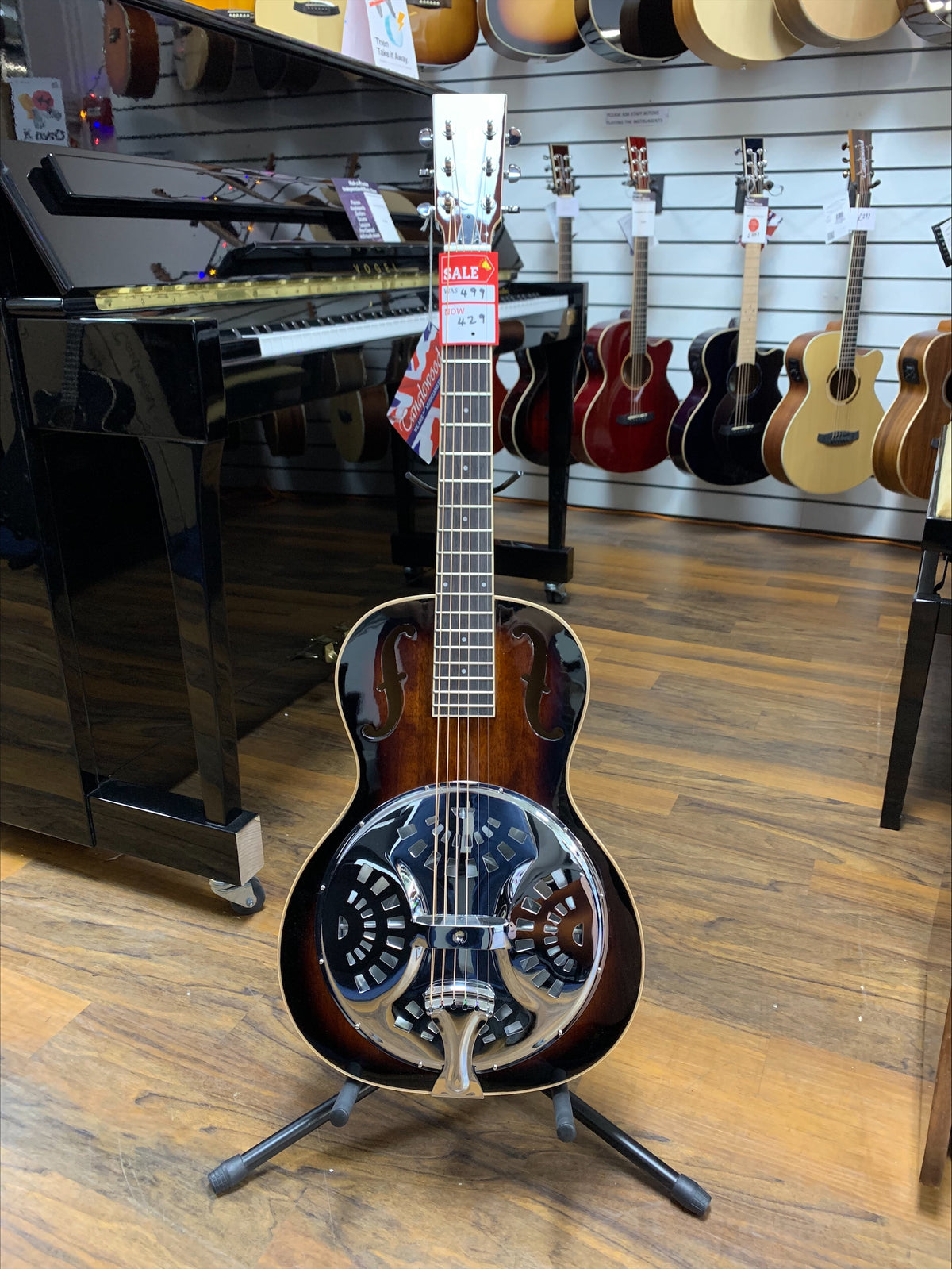 Tanglewood Union TUR8 Resonator Guitar — Gough & Davy
