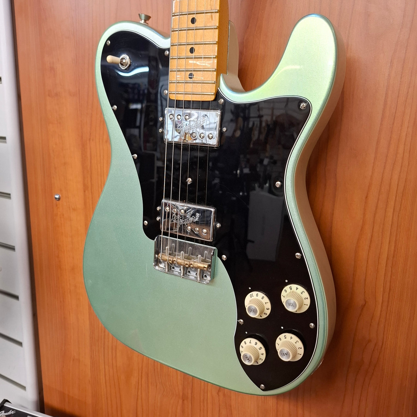 Second Hand American Professional II 2022 Telecaster Deluxe Electric G ...