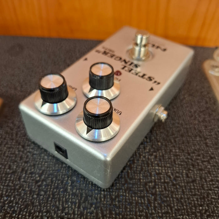 NuX Reissue Steel Singer Drive Effect Pedal — Gough & Davy
